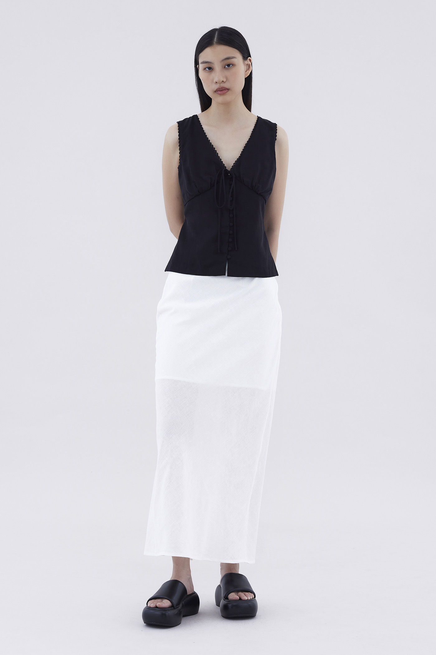 Deskan V-Neck Button-Front Top | The Editor's Market